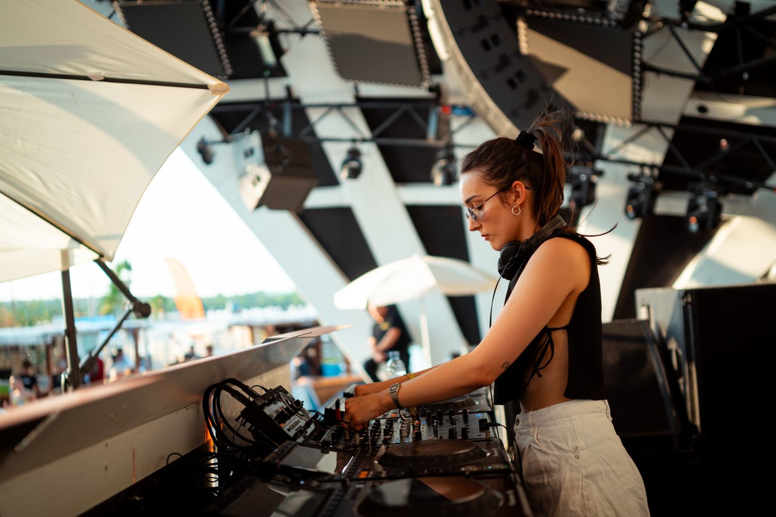 ELENA MIKAC: Less Than Five Years on the Scene, Numerous Awards in ...