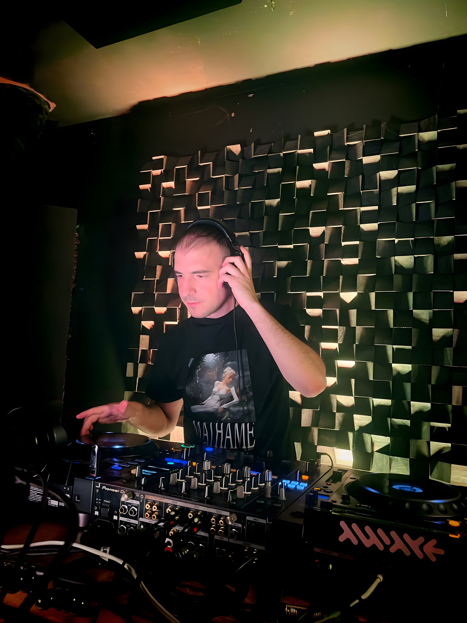 GUESTMIX #24: DJ BornA – INSITE